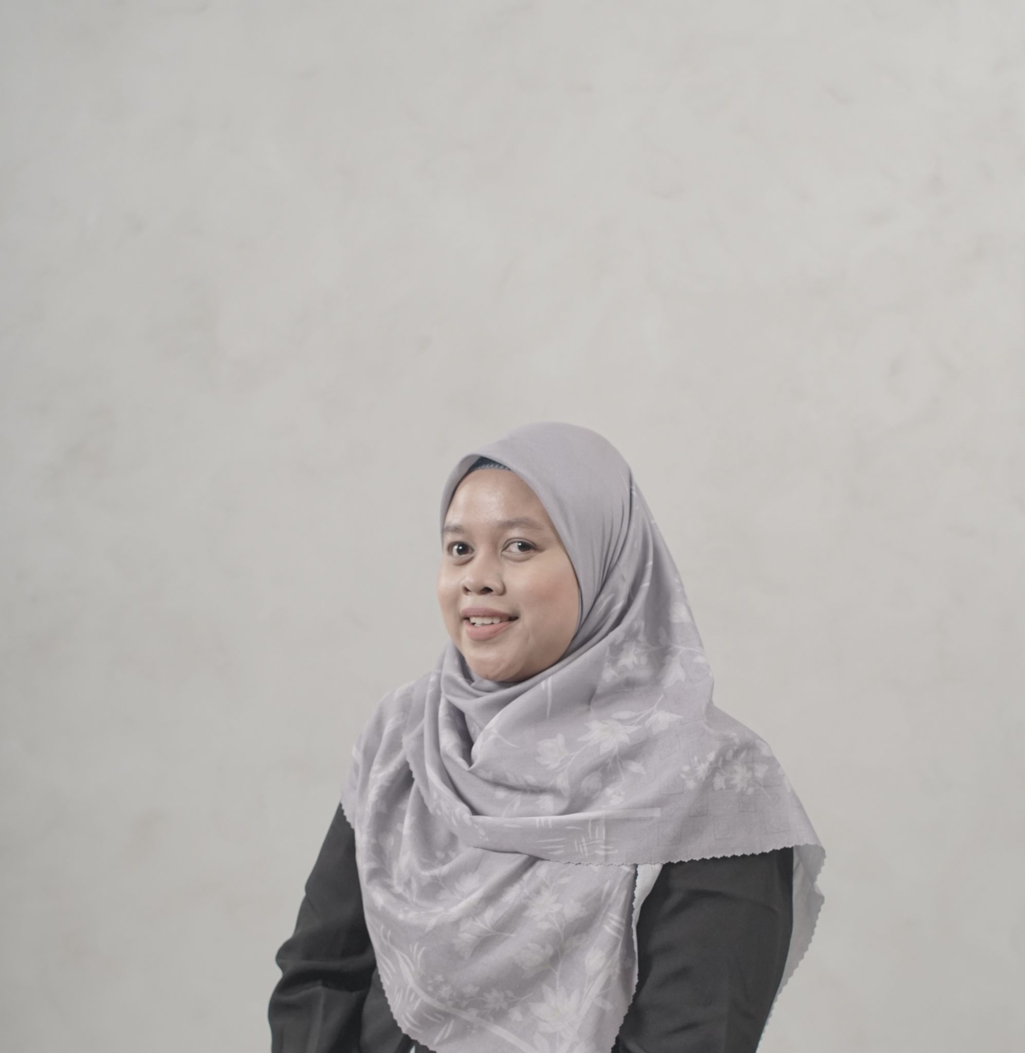 Nama : apt. Inesya Febrianing Rizki, M.Farm